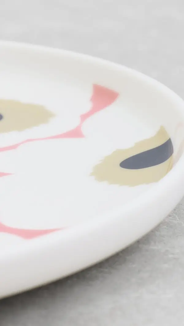 Marimekko Oiva Unikko Plate In Off White/Pink/Sand/Charcoal - 40